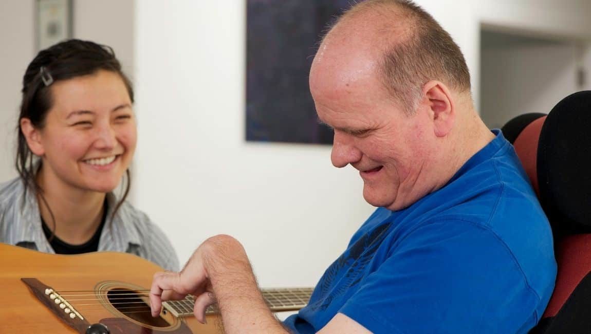 What is the role of an NDIS disability support worker?